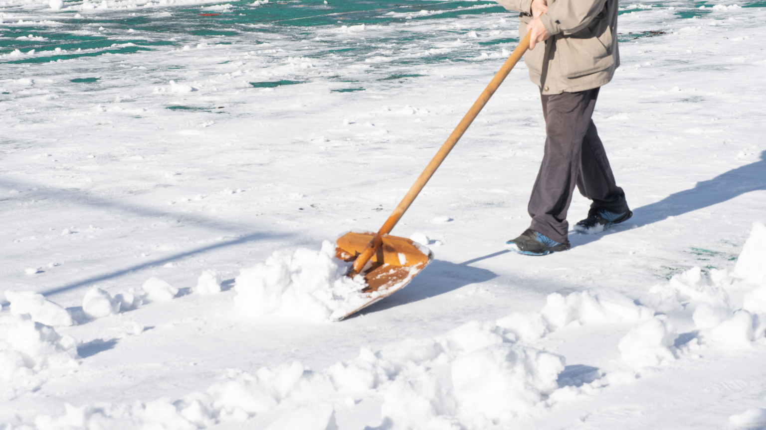 Ice Melter And Its Effectiveness In Various Conditions - Safepaw